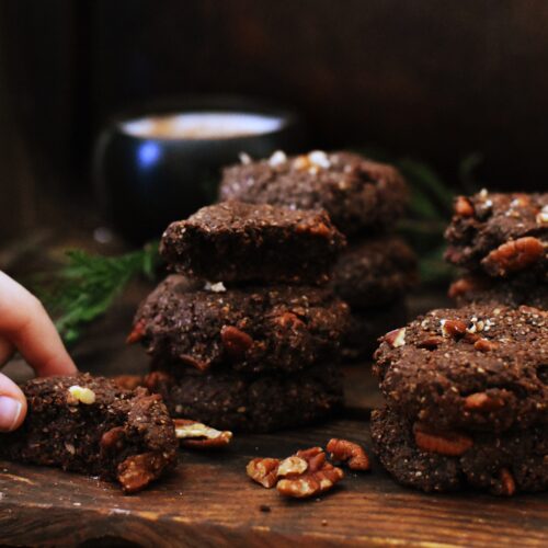 Fudgy Chocolate Avocado Cookies - Elke Living