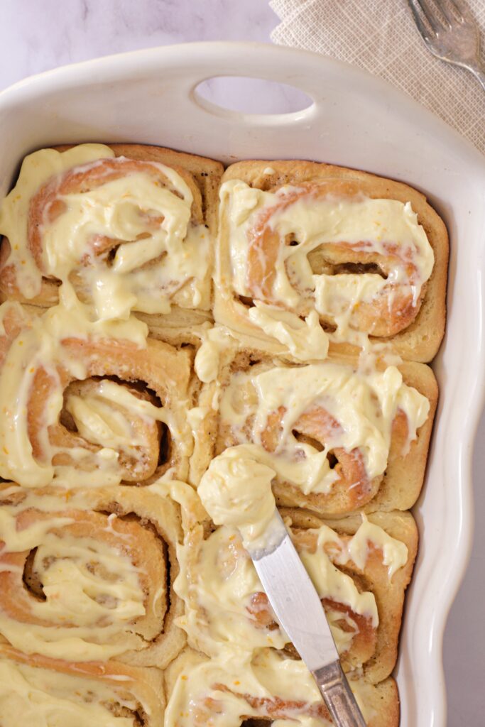 Orange Cardamom Cinnamon Rolls - elkeliving.com