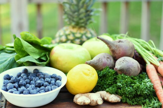 Fresh Made Juice Recipes 3 ways - elkeliving.com