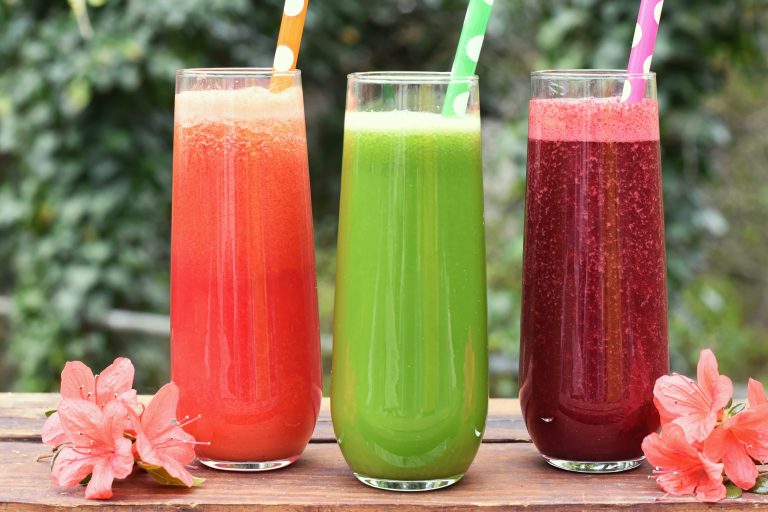 Fresh Made Juice Recipes 3 ways - elkeliving.com