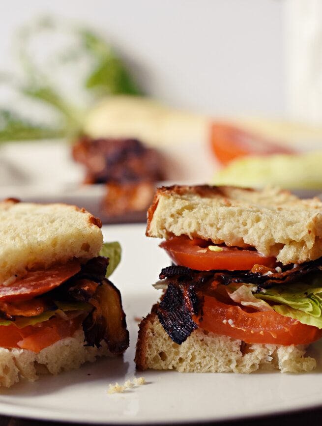 BLT Sandwich - Vegetarian/ Vegan - elkeliving.com