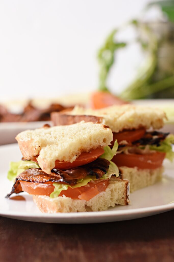 BLT Sandwich - Vegetarian/ Vegan - elkeliving.com