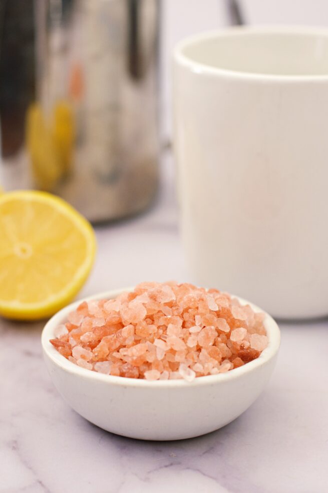 Salt Water Colon Cleanse | salt water detox | elkeliving.com