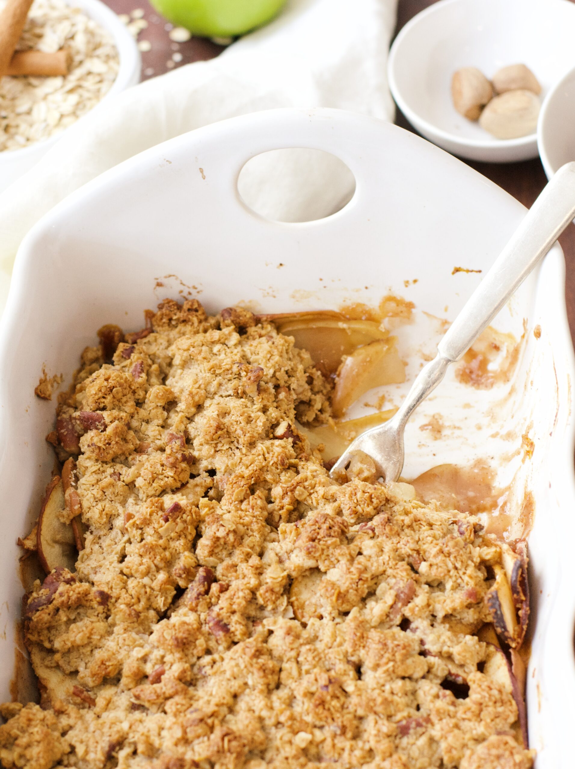 Healthy Apple Crumble - Elke Living